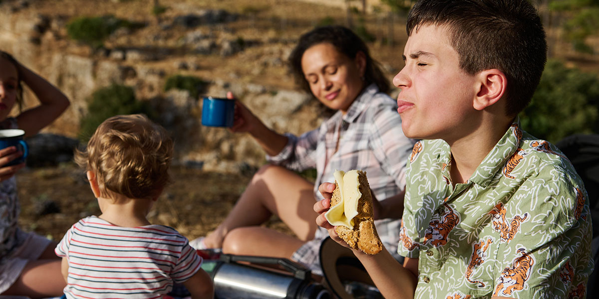 5 Easy RV Meals Kids Love - RV Trader Blog