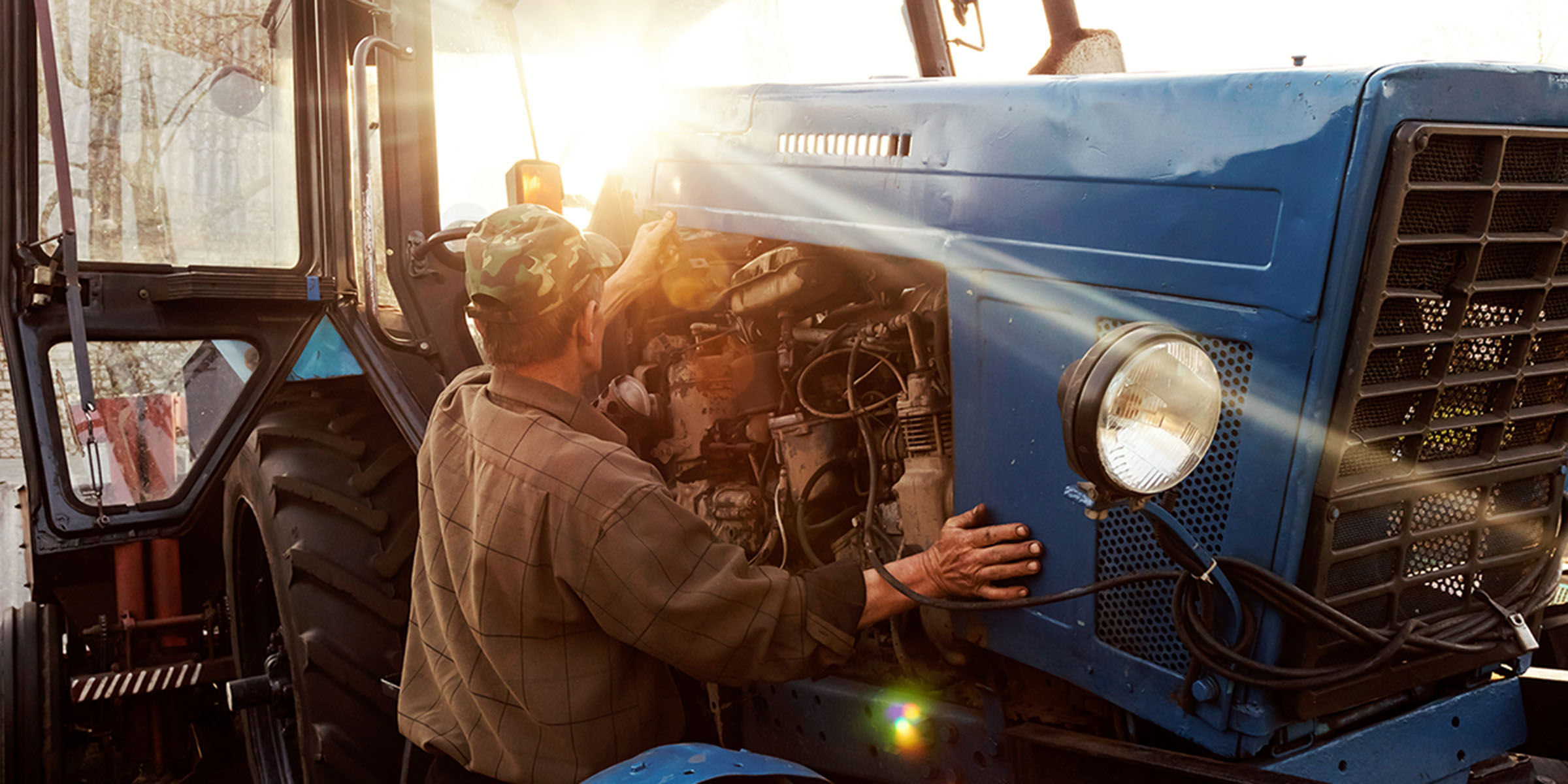 Hydrostatic vs. Manual Transmission Tractors: What is the Best Option ...