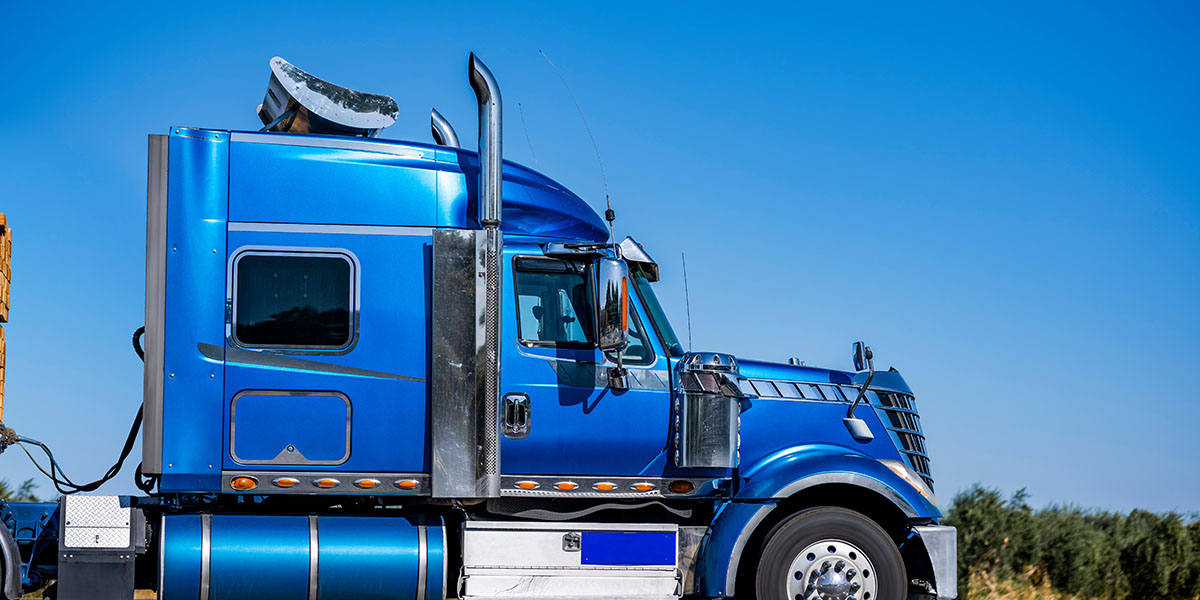 Class 8 Trucks: Should You Buy or Lease? - Commercial Truck Trader Blog