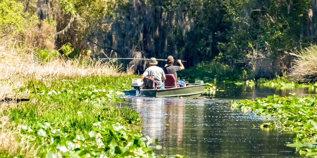 Flat-Bottomed Boats Excel in Certain Waters – Boatmart Blog