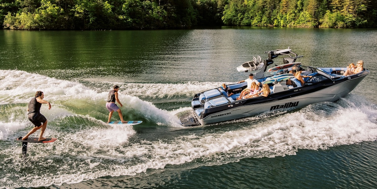 What You Should Know About V-Drive Boats – Boatmart Blog