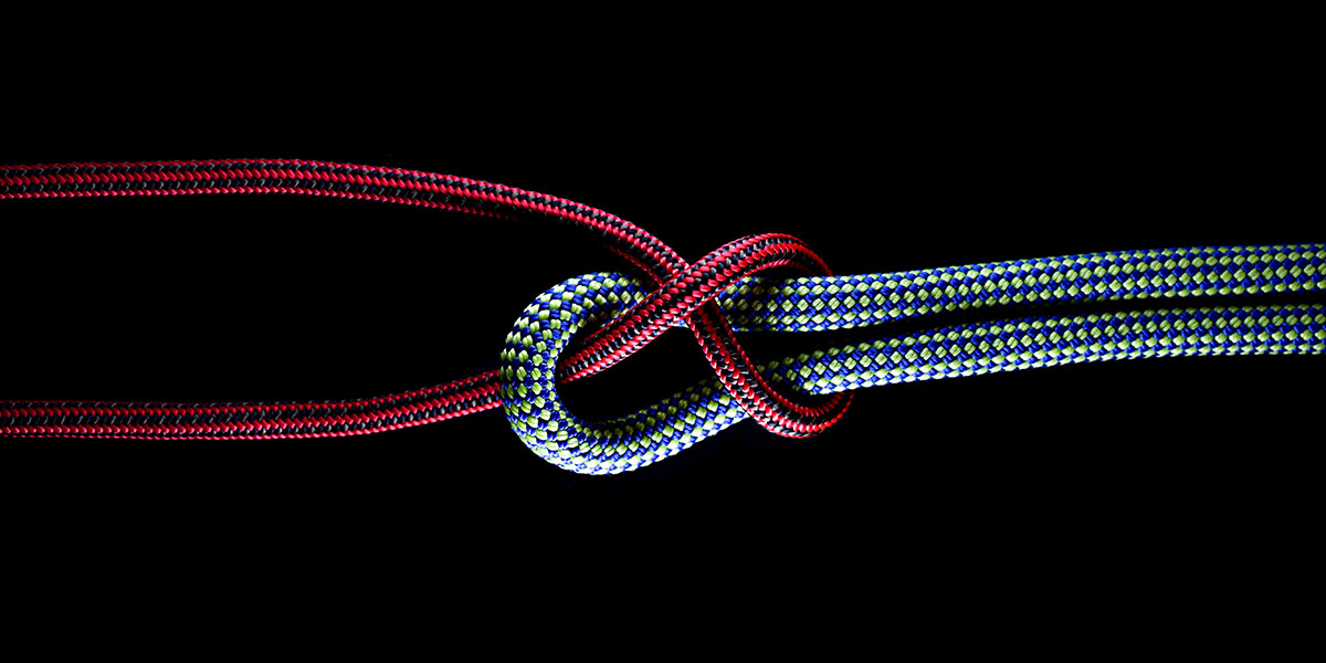 In Detail: How to Tie a Sheet Bend Knot – Boatmart Blog