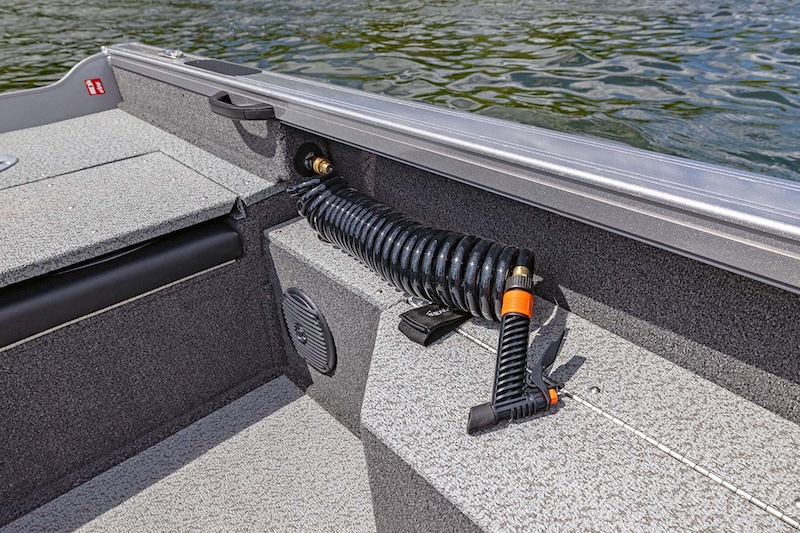 Crestliner 1750 Fish Hawk Review – Boatmart Blog
