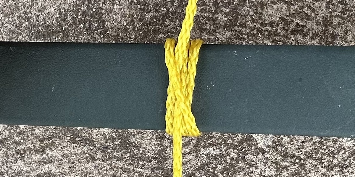 In Detail: How to Tie a Rolling Hitch Knot – Boatmart Blog