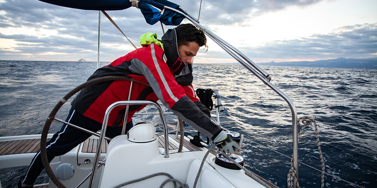 5 Foul Weather Jackets for Sailors – Boatmart Blog